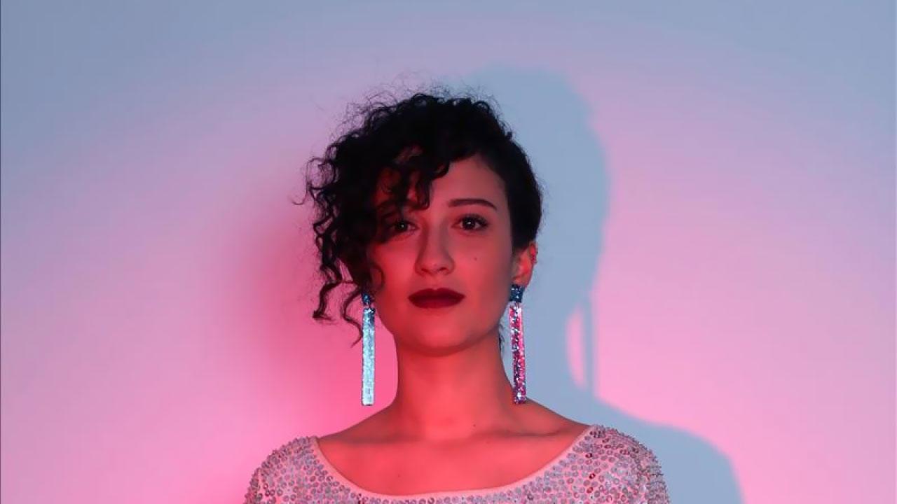 Melike Şahin - Merhem | Kıyı Müzik