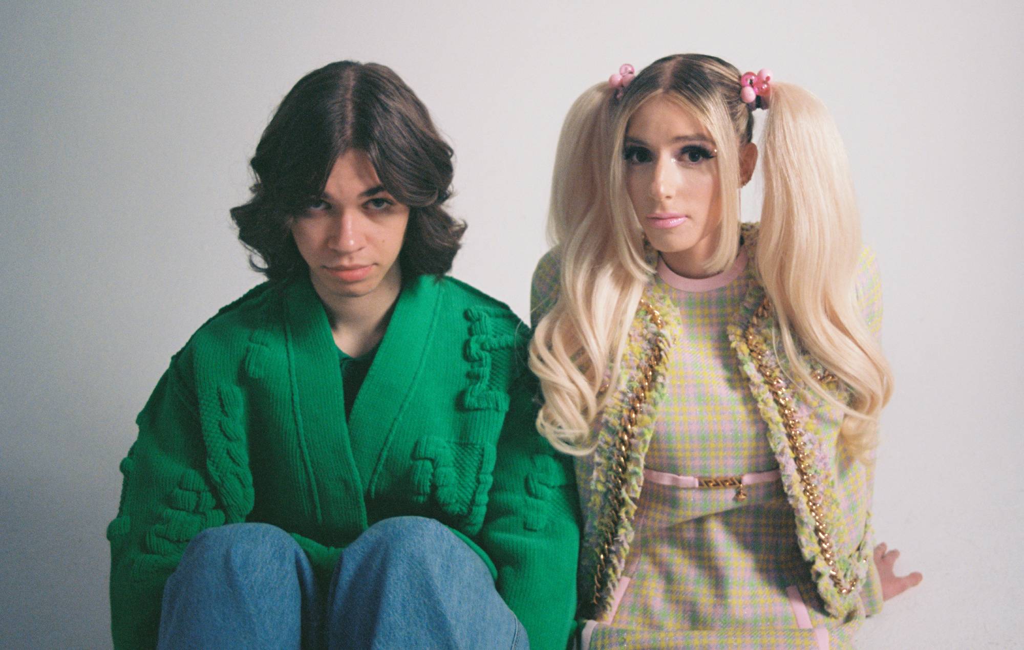 DOMi ile JD BECK’ten yeni bir füzyon: NOT TiGHT | Kıyı Müzik