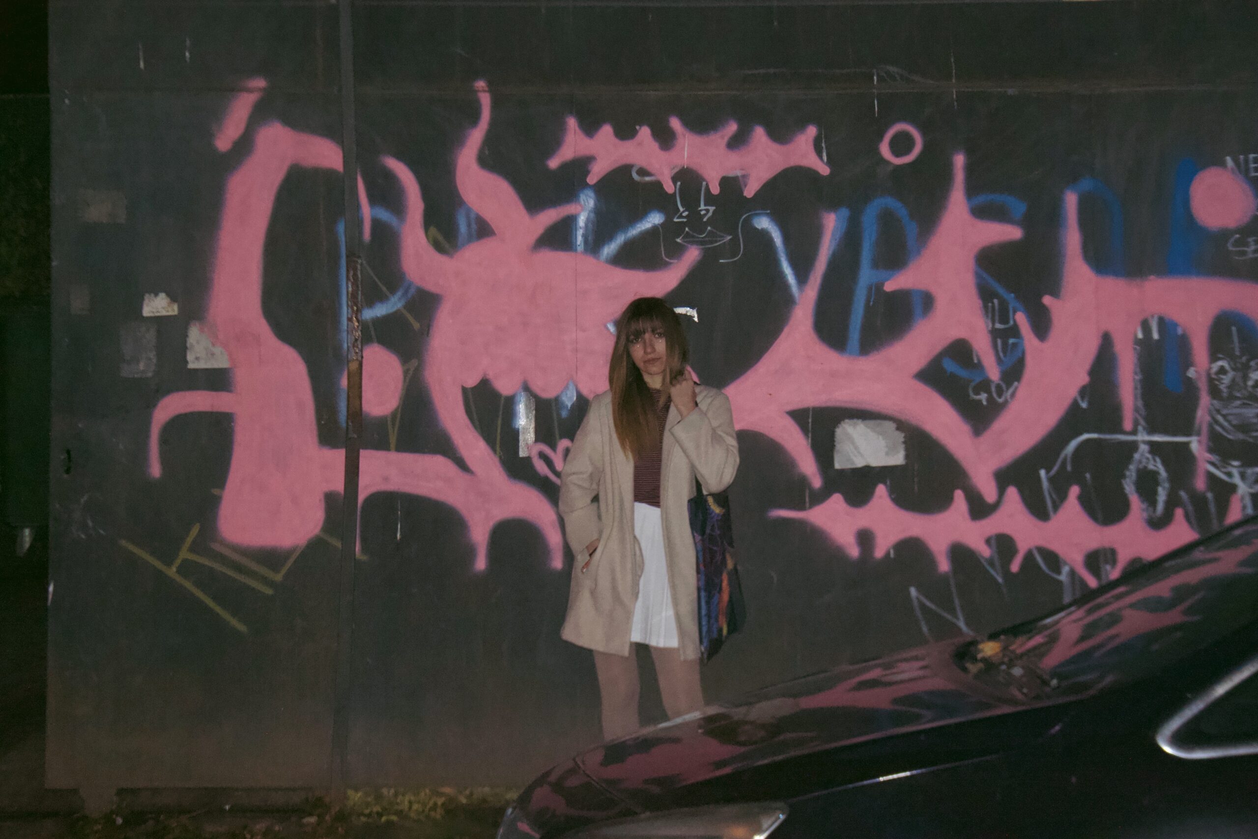 “Çok Uykum Var!” Nazire ile Bir Söyleşi | Kıyı Müzik